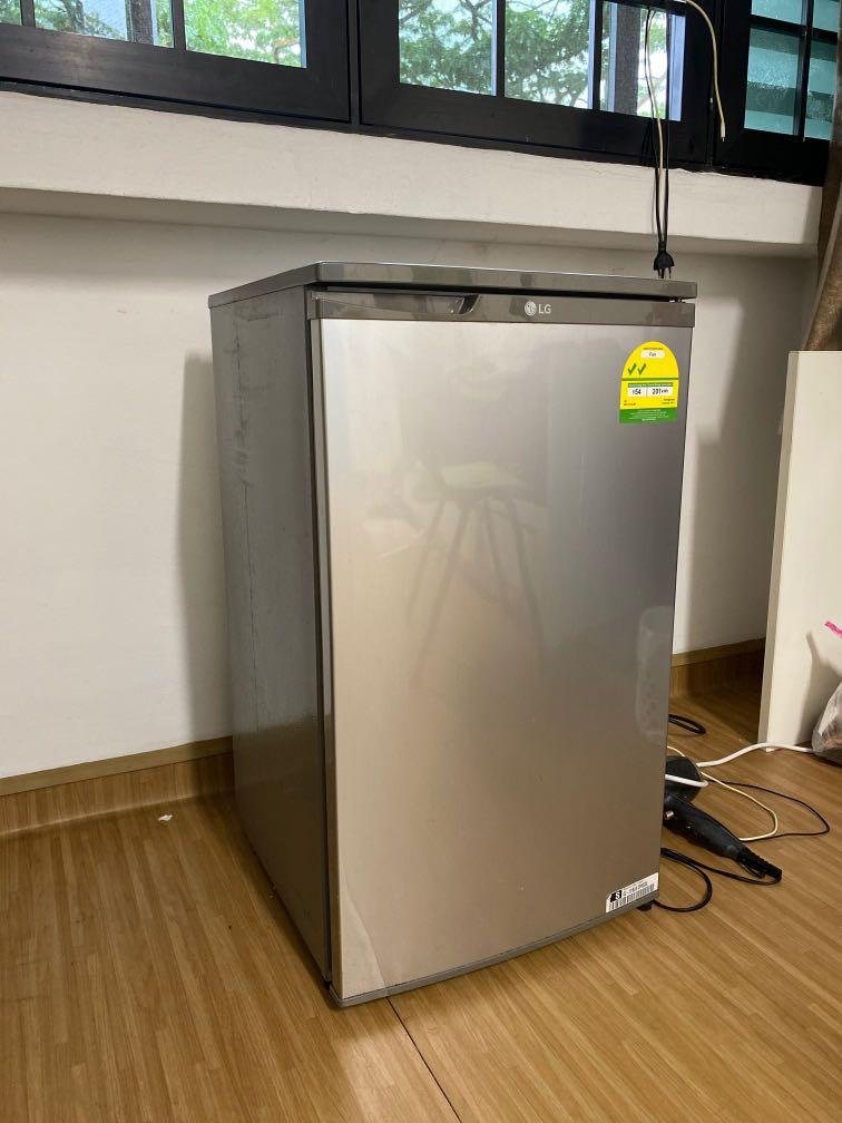 ⭐️GOOD CONDITION⭐️LG 94 litre Fridge, TV & Home Appliances, Kitchen ...