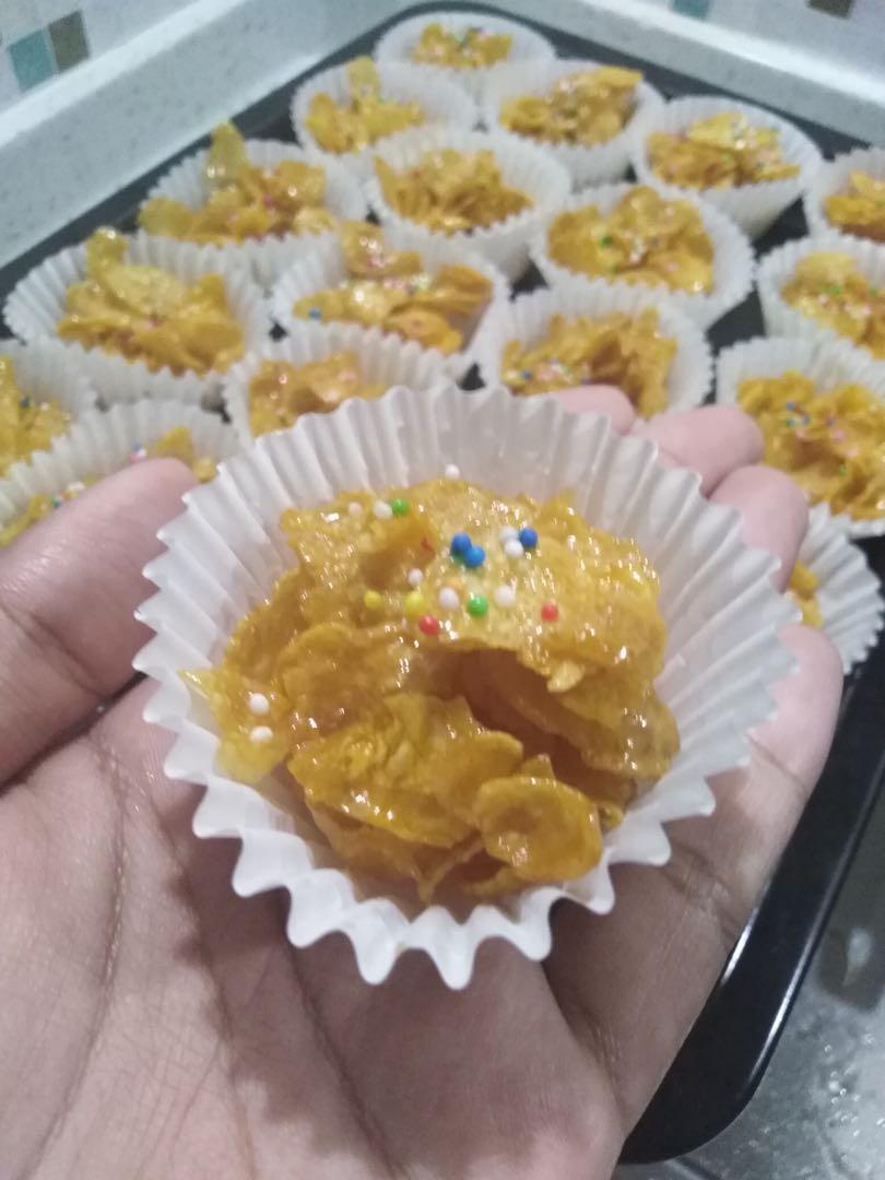 Honey cornflakes jumbo, Food & Drinks, Homemade Bakes on Carousell