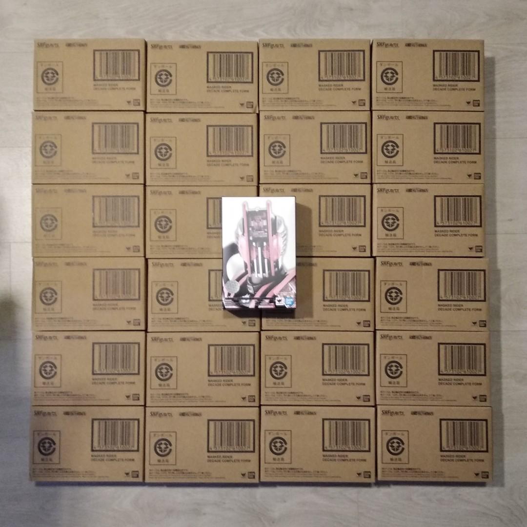 *in stock* SH Figuarts Shinkocchou Seihou Kamen Rider Decade Complete ...