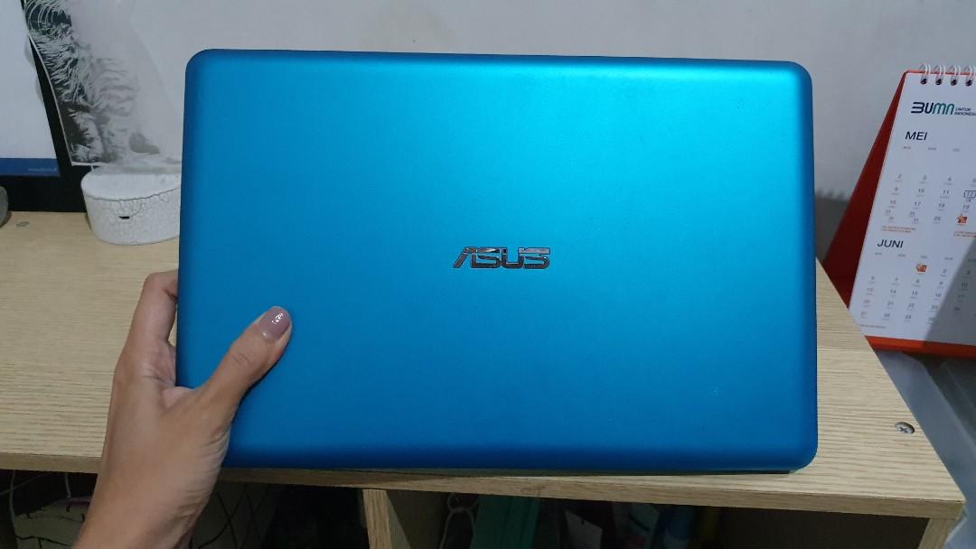 Laptop Asus E202S Metallic Blue, Elektronik, Komputer, Laptop di Carousell