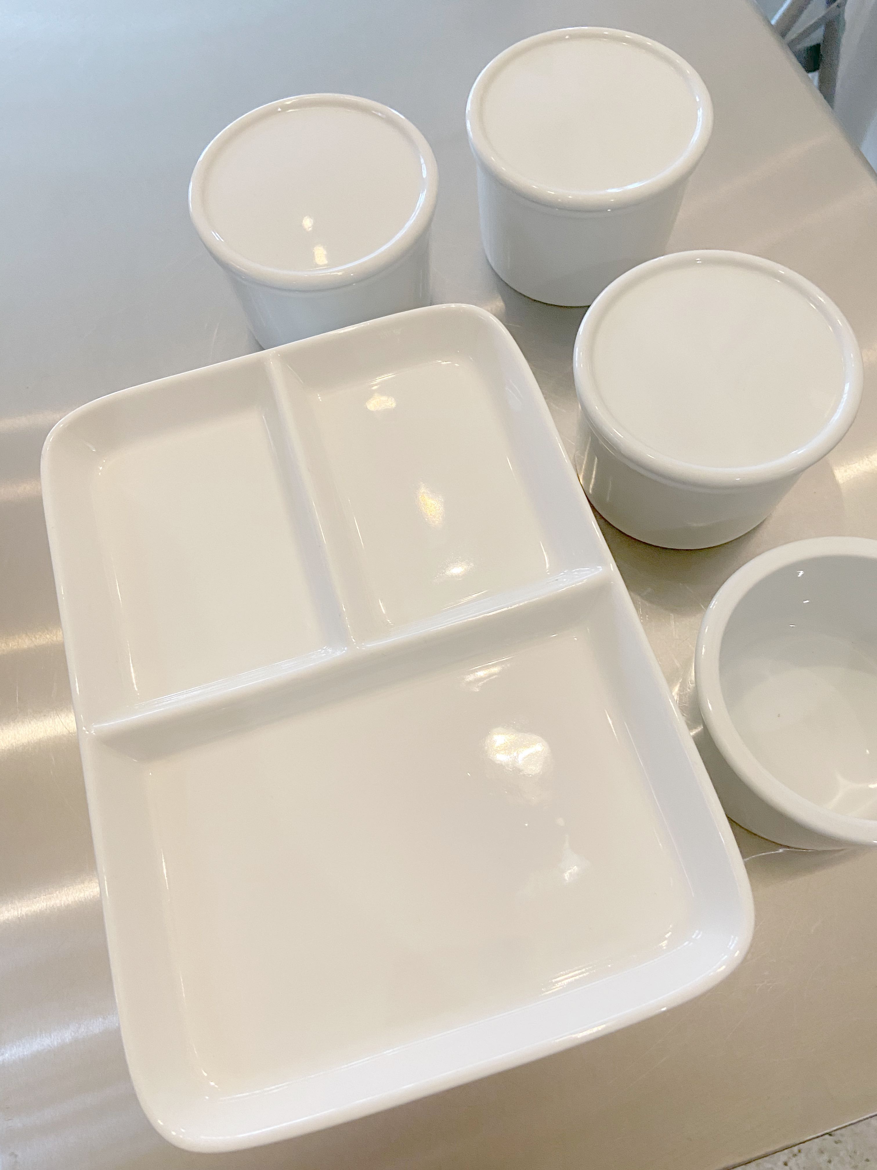 Muji Divided Plates Set, Furniture & Home Living, Kitchenware ...