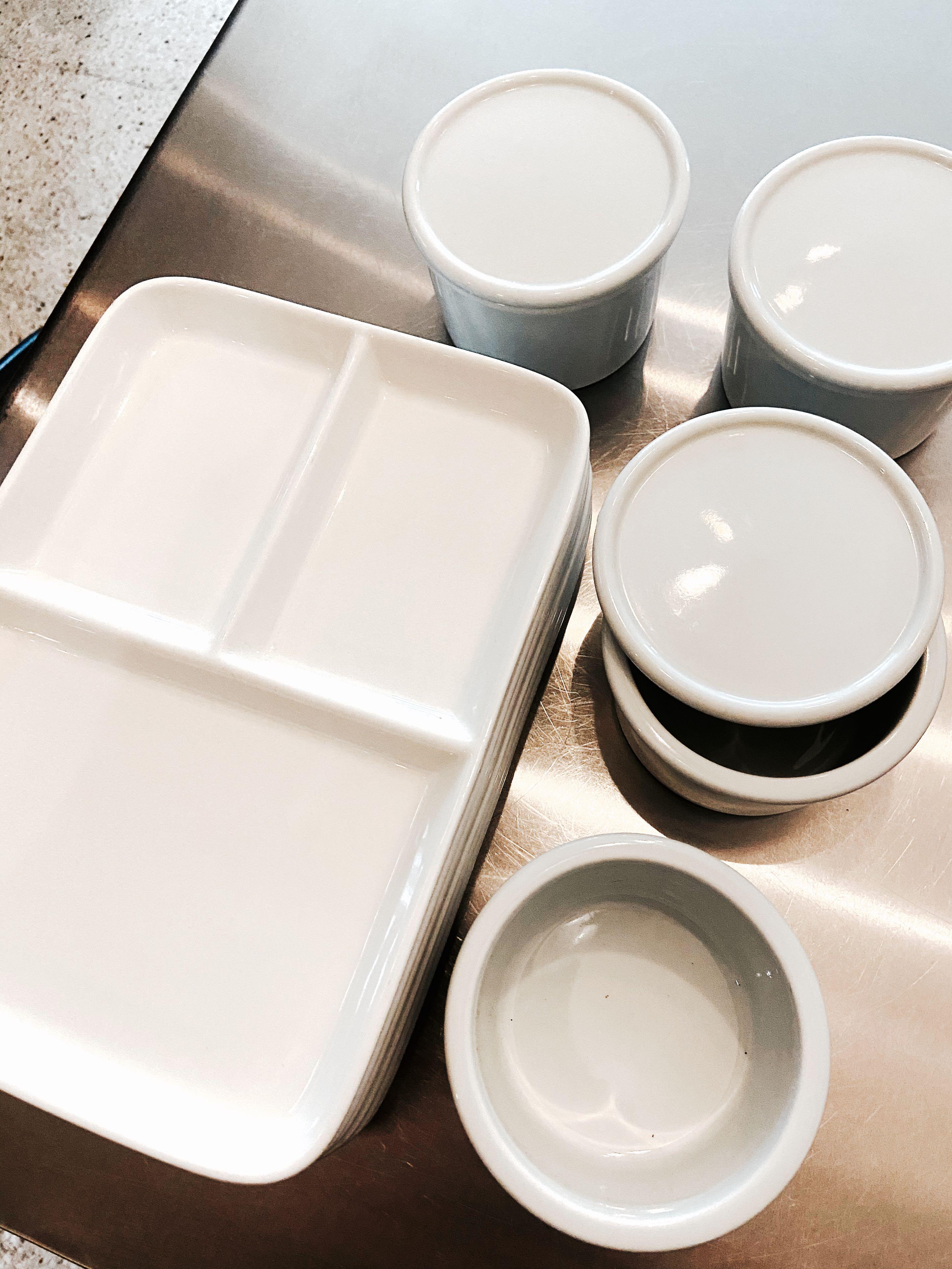 Muji Divided Plates Set, Furniture & Home Living, Kitchenware ...
