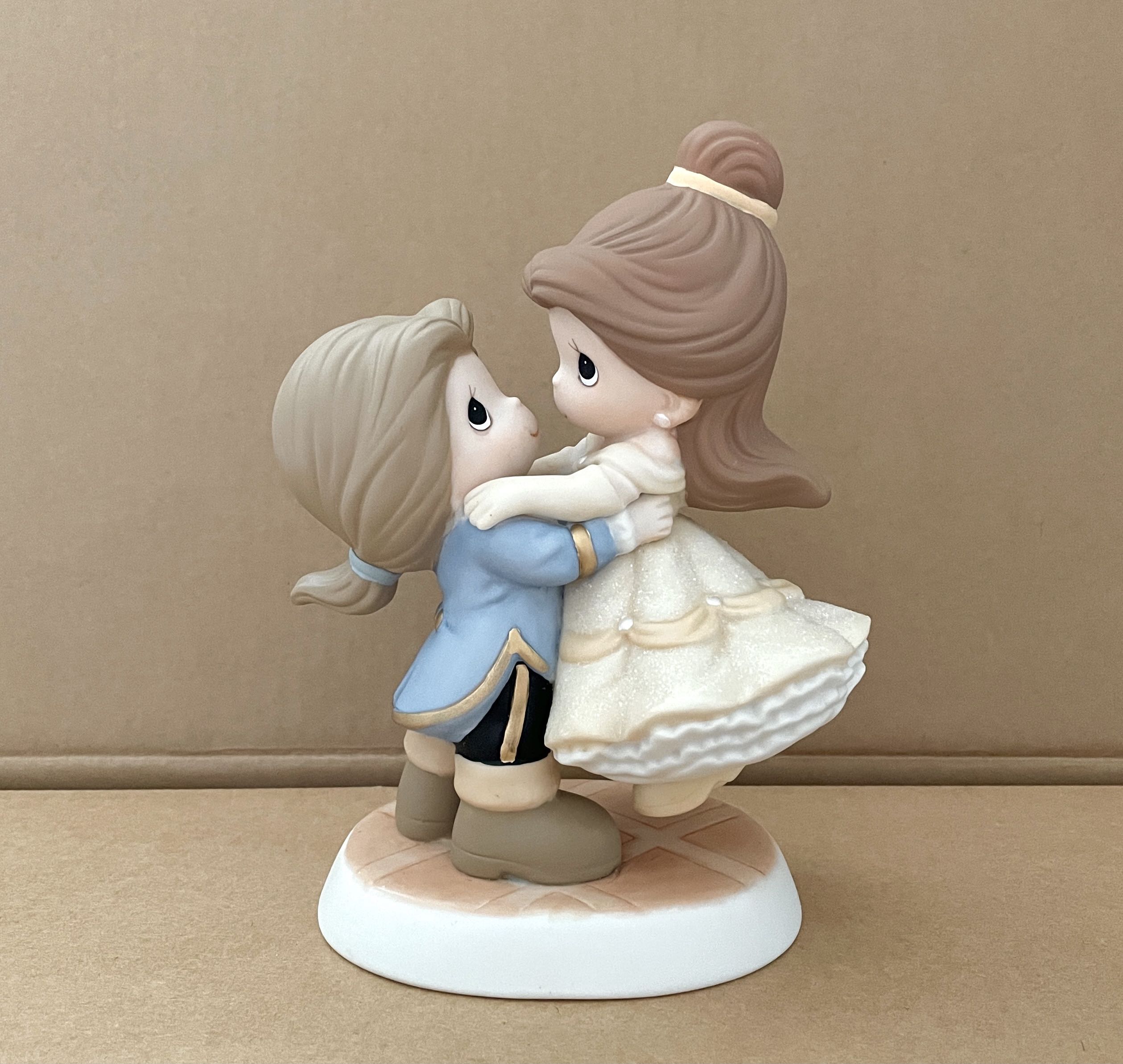Precious Moments - Disney Showcase, Hobbies & Toys, Memorabilia ...