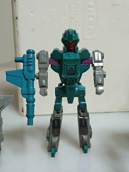 Transformers pretenders bomburst, Hobbies & Toys, Toys & Games on Carousell