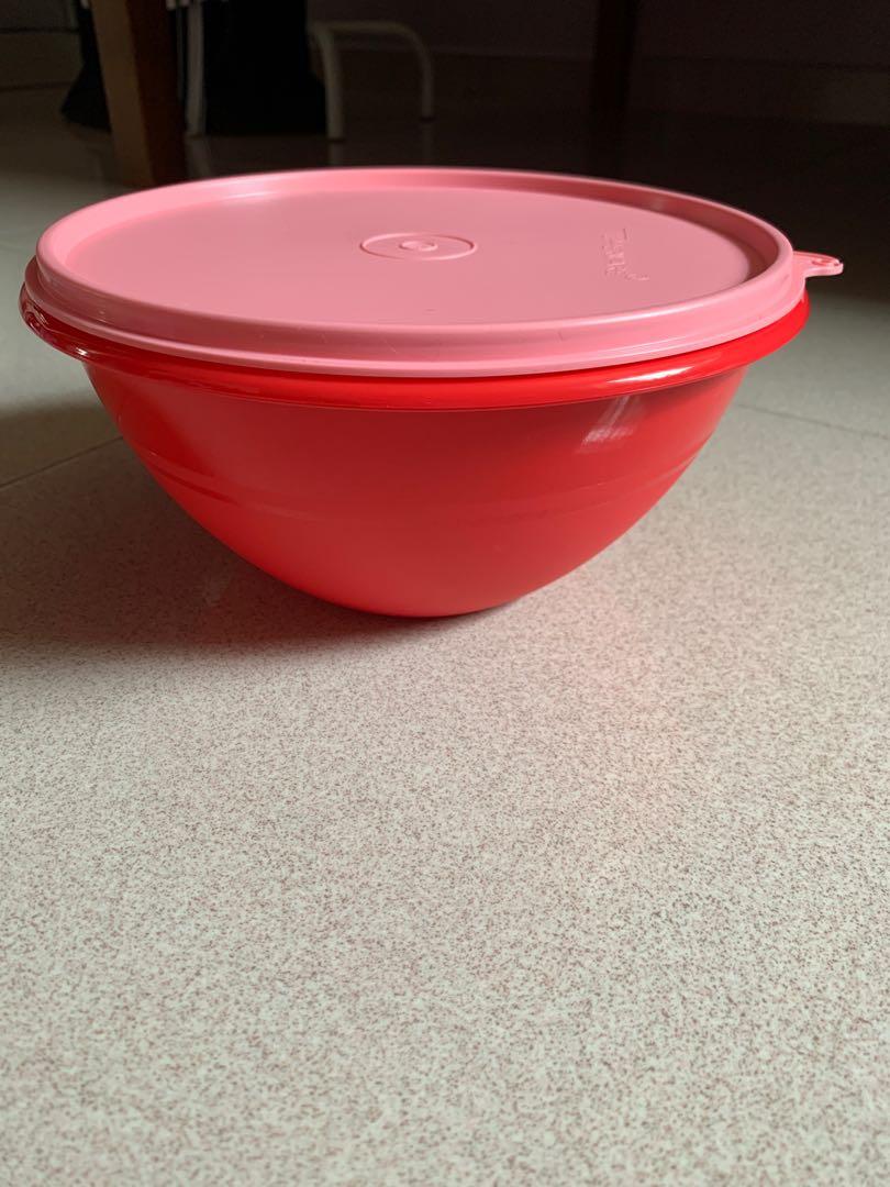 Tupperware Square 2.5L & Round 1.7L, Furniture & Home Living ...