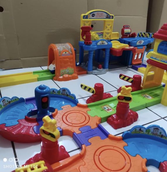 Vtech Toot Toot Drivers Garage Extension, Hobbies & Toys, Toys & Games ...