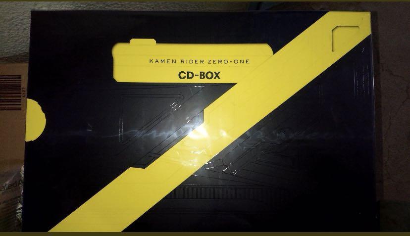 幪面超人 01 zero one 限定藍牙耳機 & CD BOX SET, 興趣及遊戲, 玩具 & 遊戲類 - Carousell