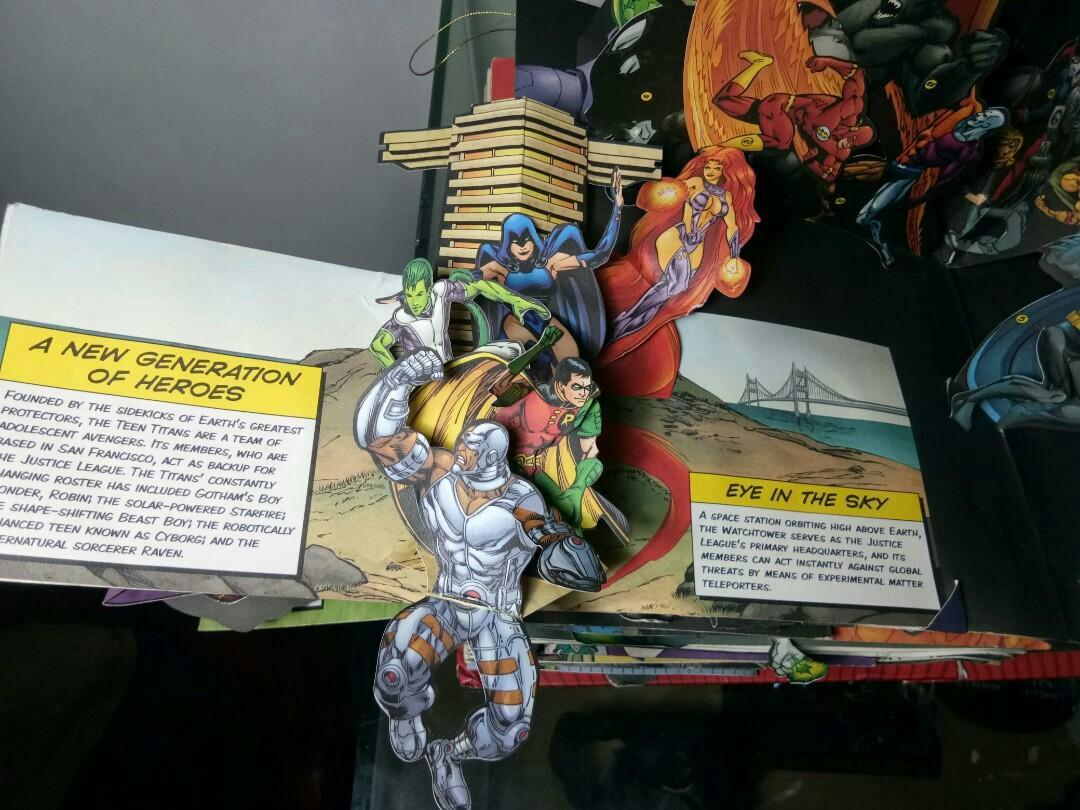 DC Super Heroes: The Ultimate Pop-Up Book: DC Comics by Matthew ...