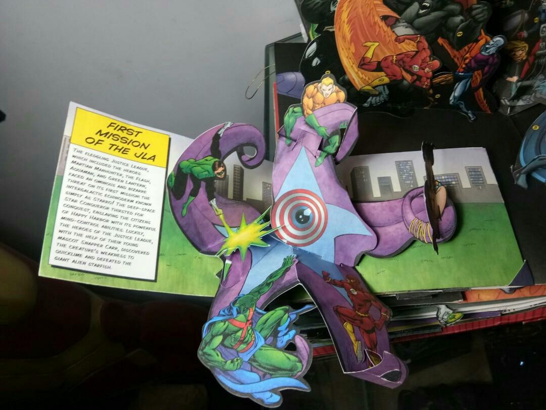 DC Super Heroes: The Ultimate Pop-Up Book: DC Comics by Matthew ...