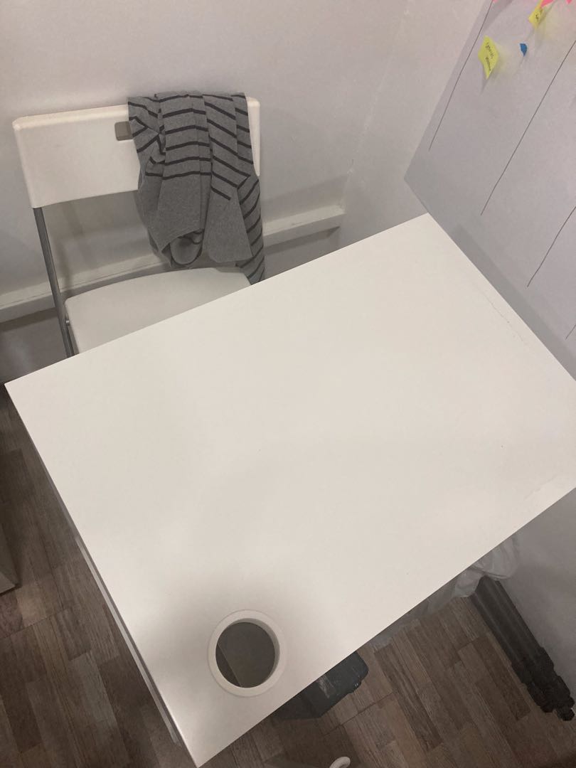 IKEA Micke Table 73cm 6 months old (Small surface cracks), Furniture ...