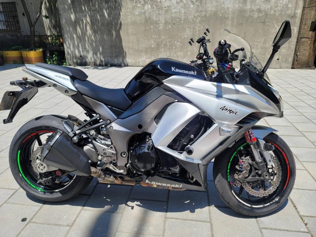 KAWASAKI Z1000SX, 機車, 重機在旋轉拍賣