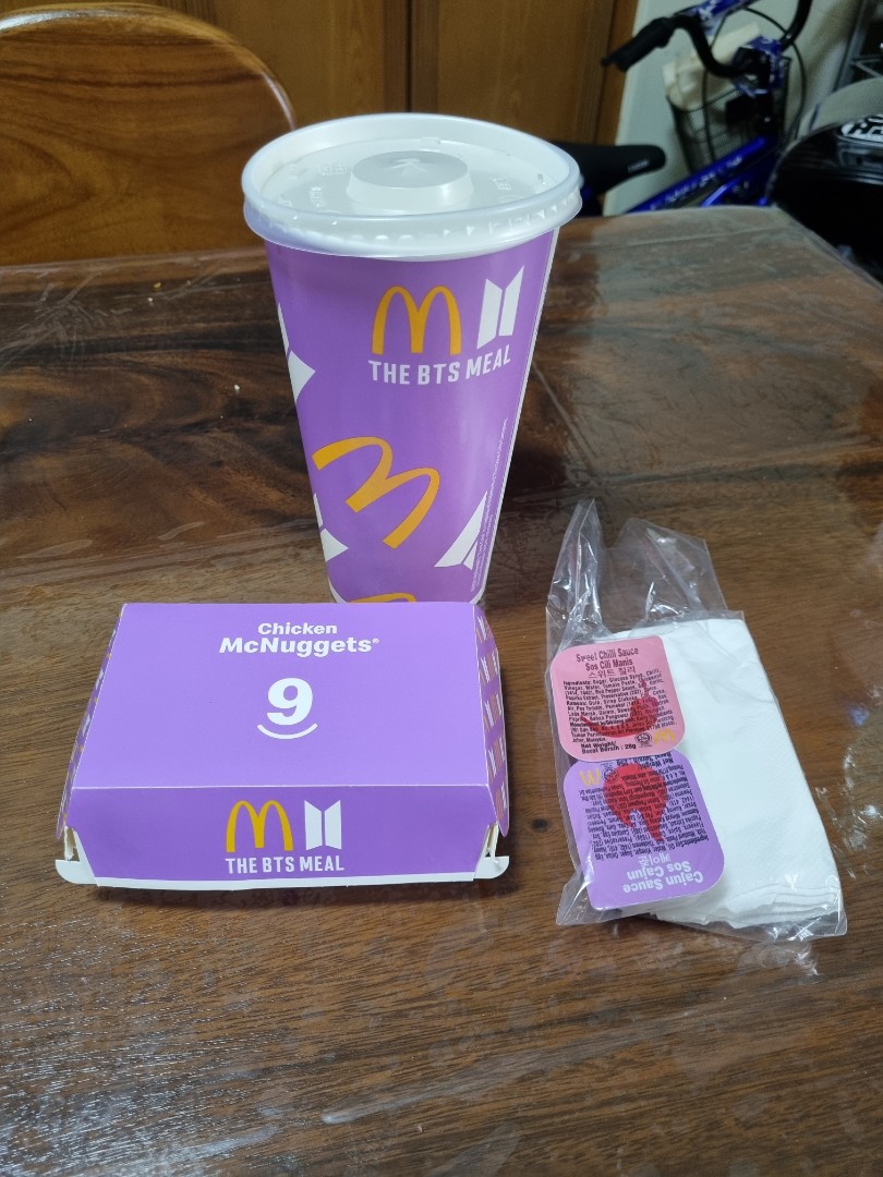 [UNOPENED SAUCE SEALED IN PLASTIC] McDonald's BTS Meal Packaging ...
