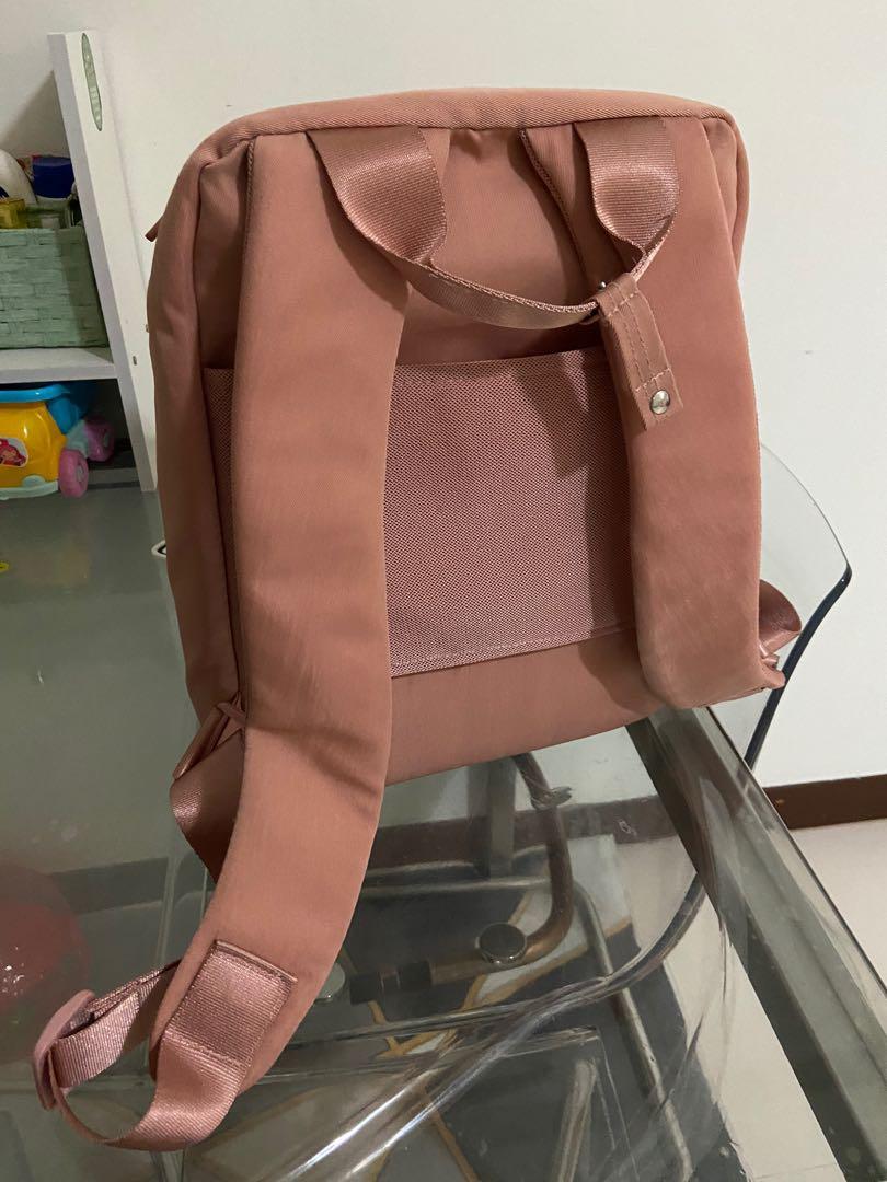 Miniso Laptop bag pink & thermal food bag, Women's Fashion, Bags ...