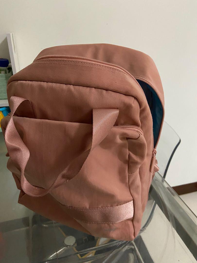 Miniso Laptop bag pink & thermal food bag, Women's Fashion, Bags ...