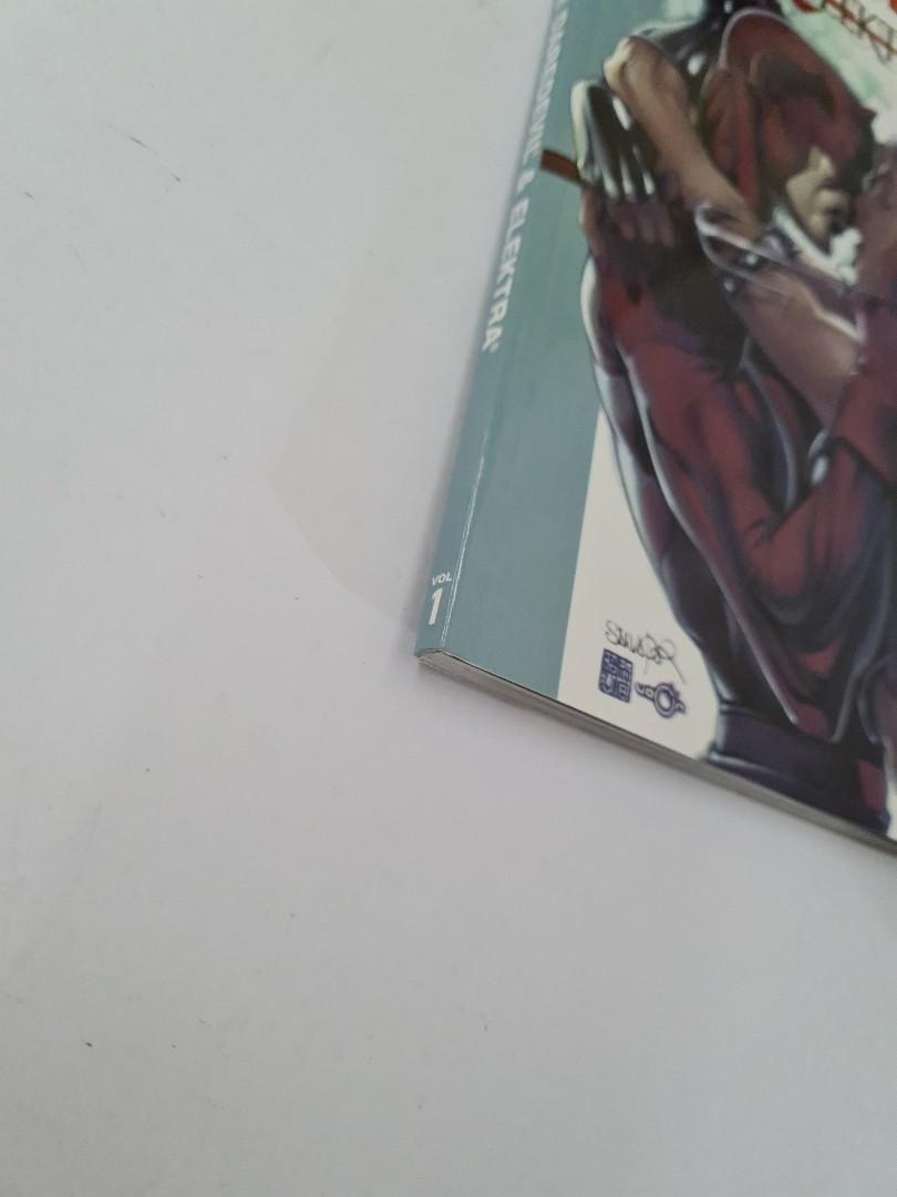 ULTIMATE DAREDEVIL & ELEKTRA TPB Vol 1, Hobbies & Toys, Books ...