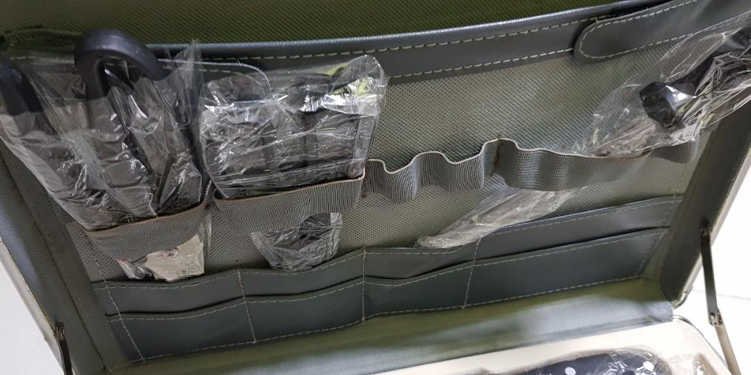 AMC President Knife Set, Furniture & Home Living, Kitchenware ...