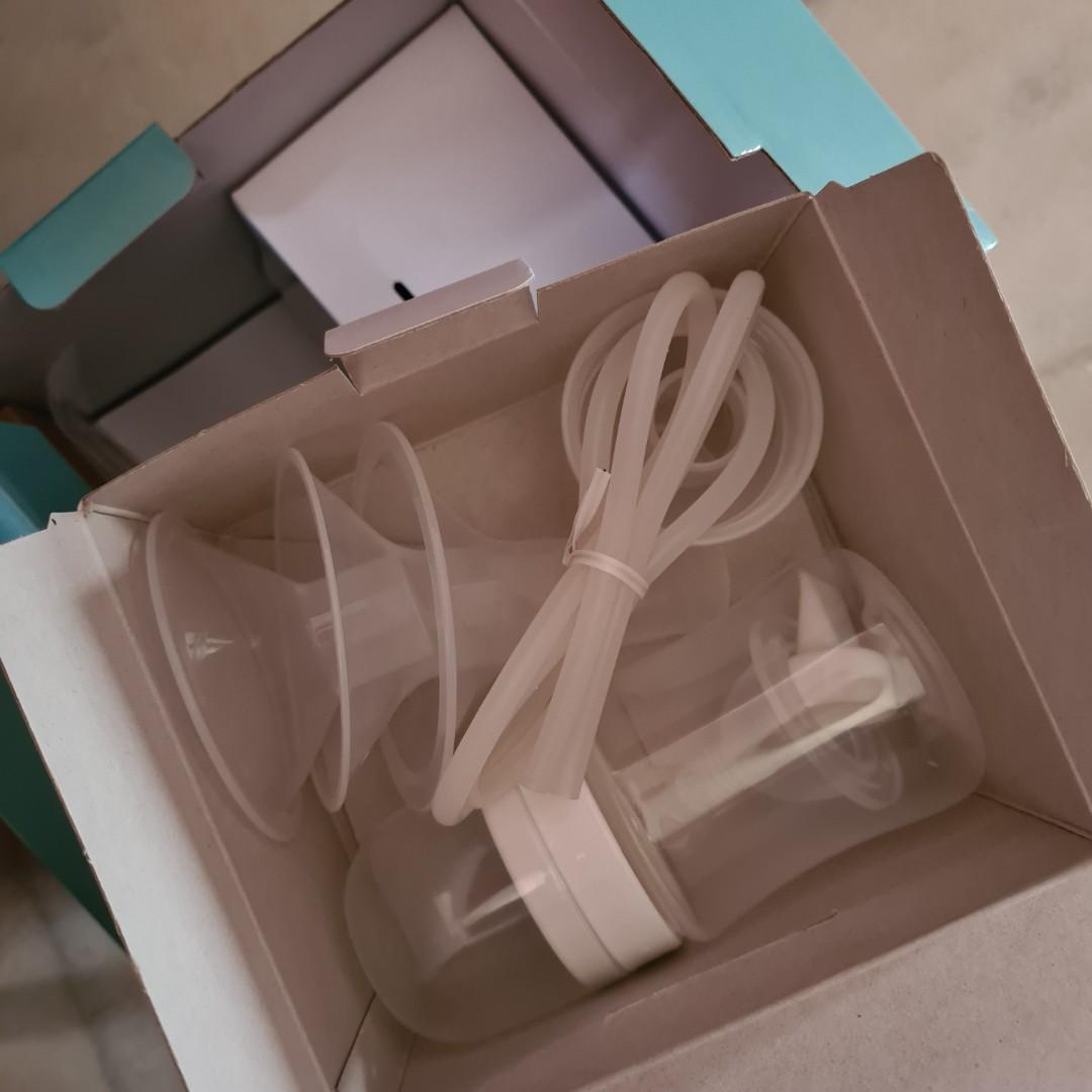 BNIB Pumpables Universal Breastshield Flanges Set, Babies & Kids ...