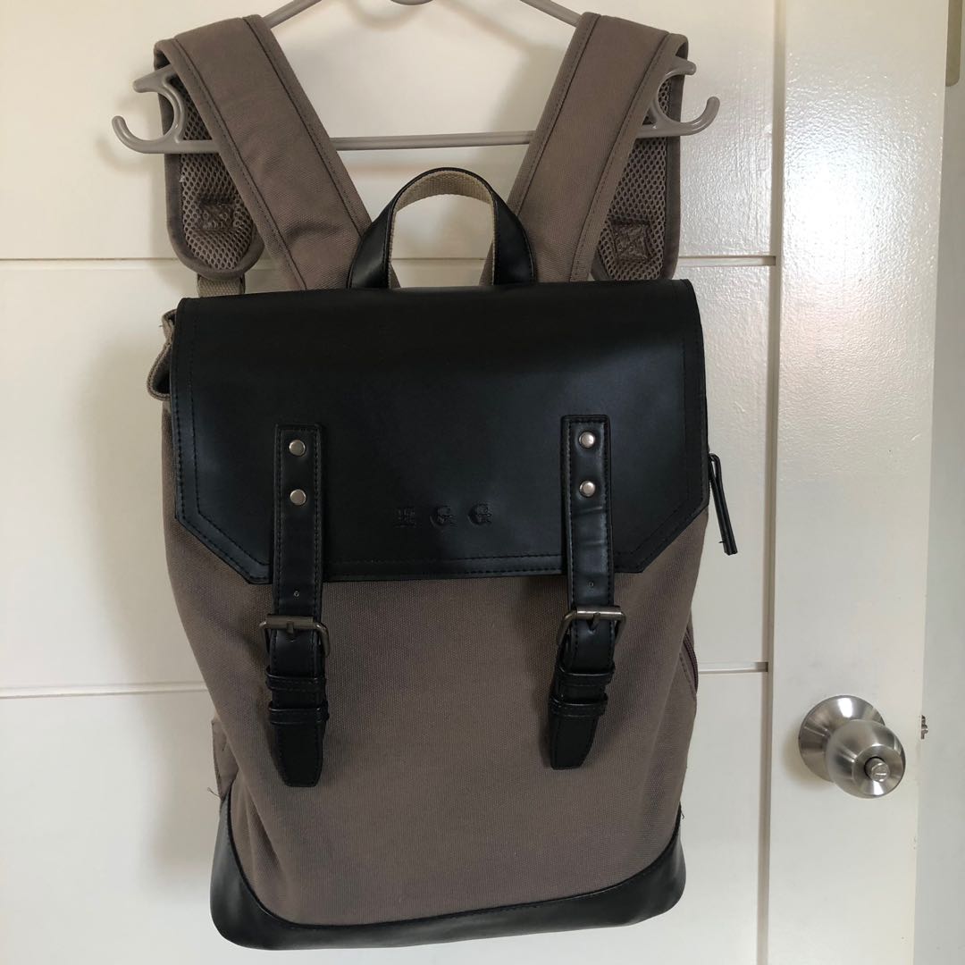 EGG Laptop Backpack, Women's Fashion, Bags & Wallets, Backpacks on ...