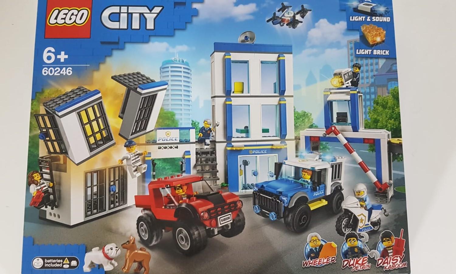 LEGO City Police 60246 Police Station Building Kit, Hobbies & Toys ...