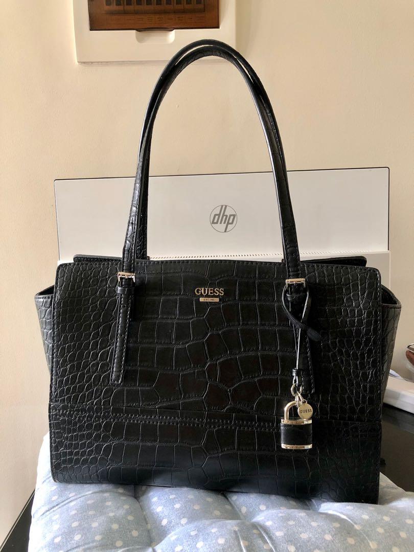 ORIGINAL GUESS BAG, Luxury, Bags & Wallets on Carousell