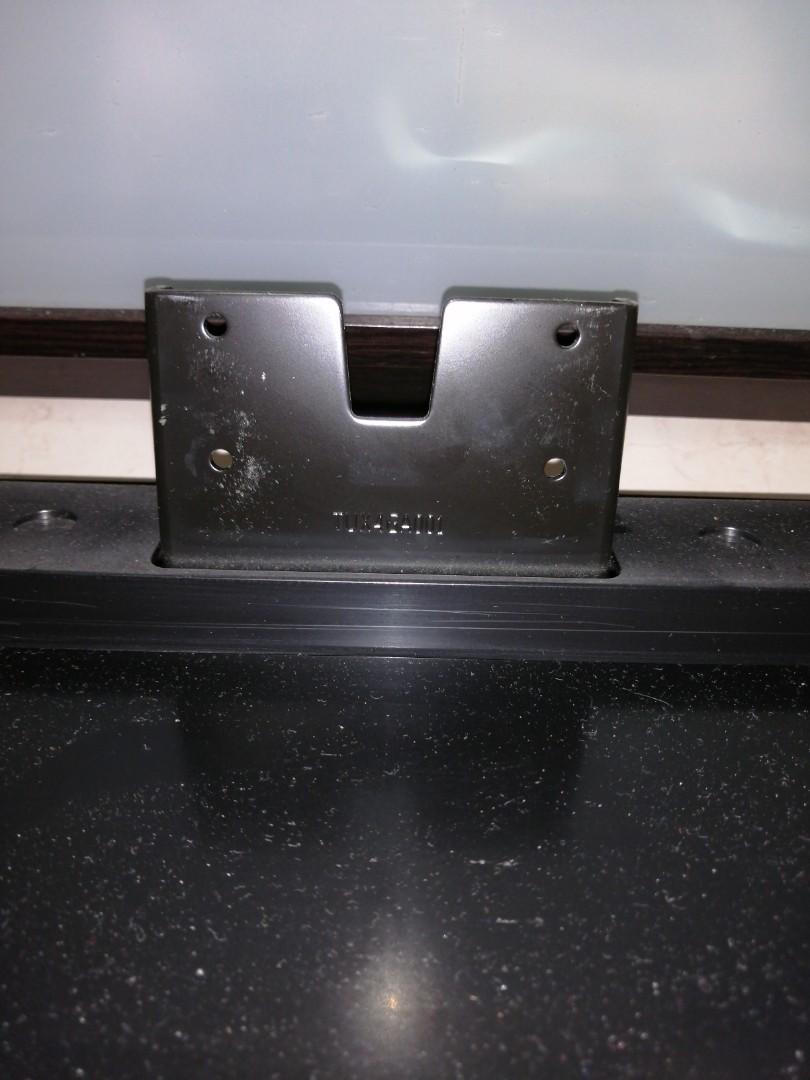 Stand for 32 inch LCD TV Panasonic Viera TX-32LE8M, TV & Home ...