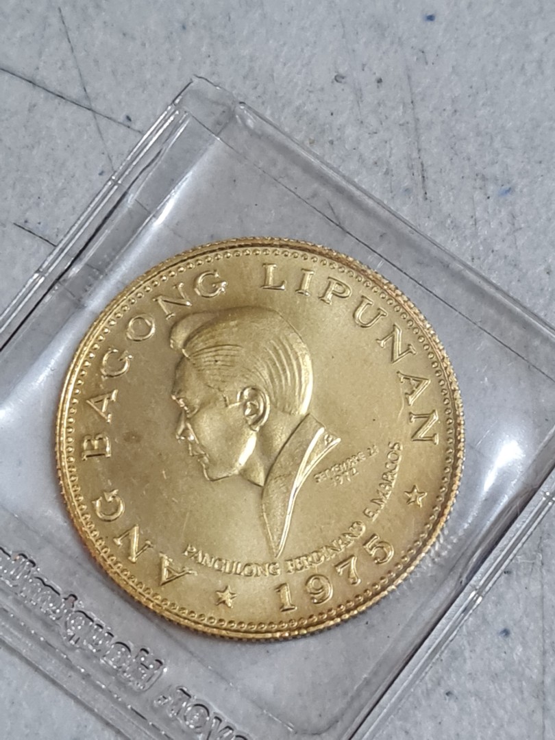 1975 1P BU MARCOS GOLD COIN, Hobbies & Toys, Memorabilia & Collectibles ...