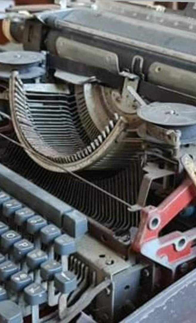 Defective Typewriter, Computers & Tech, Office & Business Technology on ...
