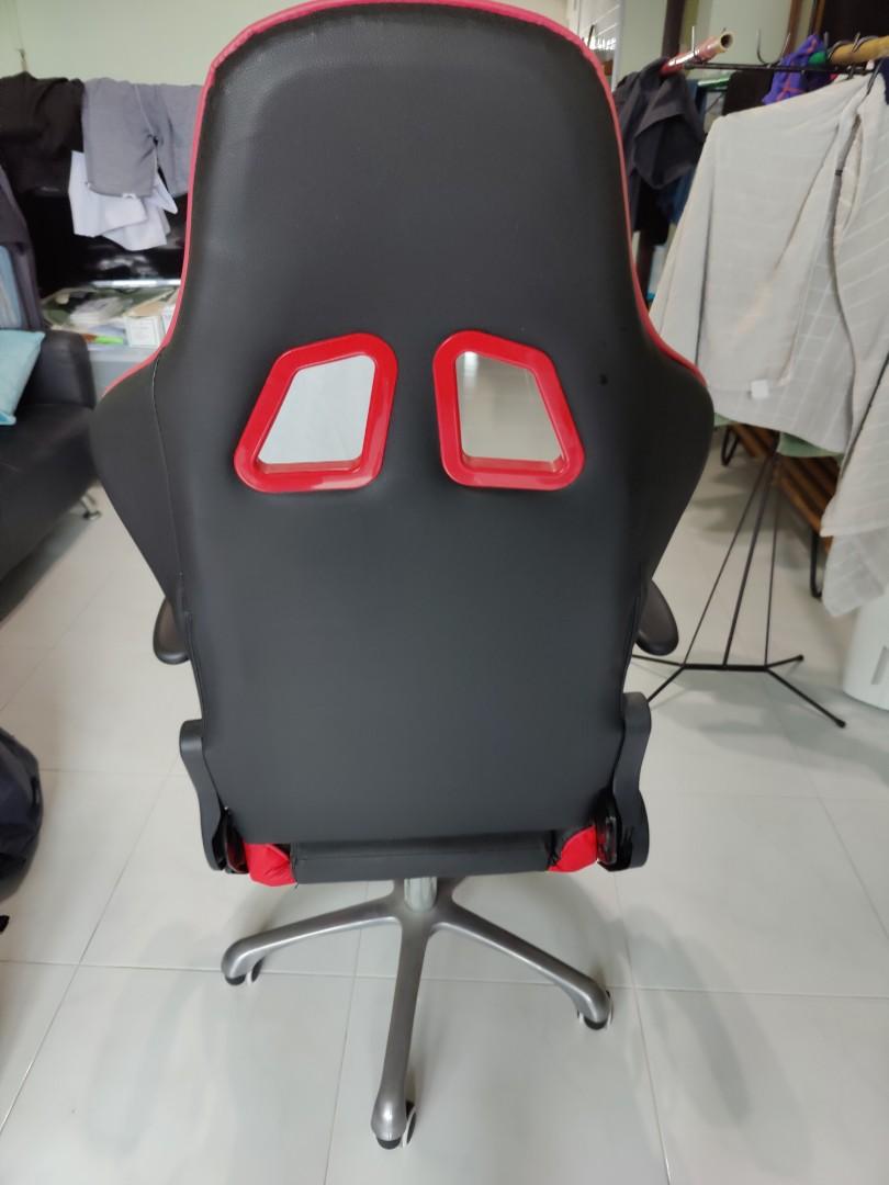 Gaming Chair, Furniture & Home Living, Furniture, Chairs on Carousell