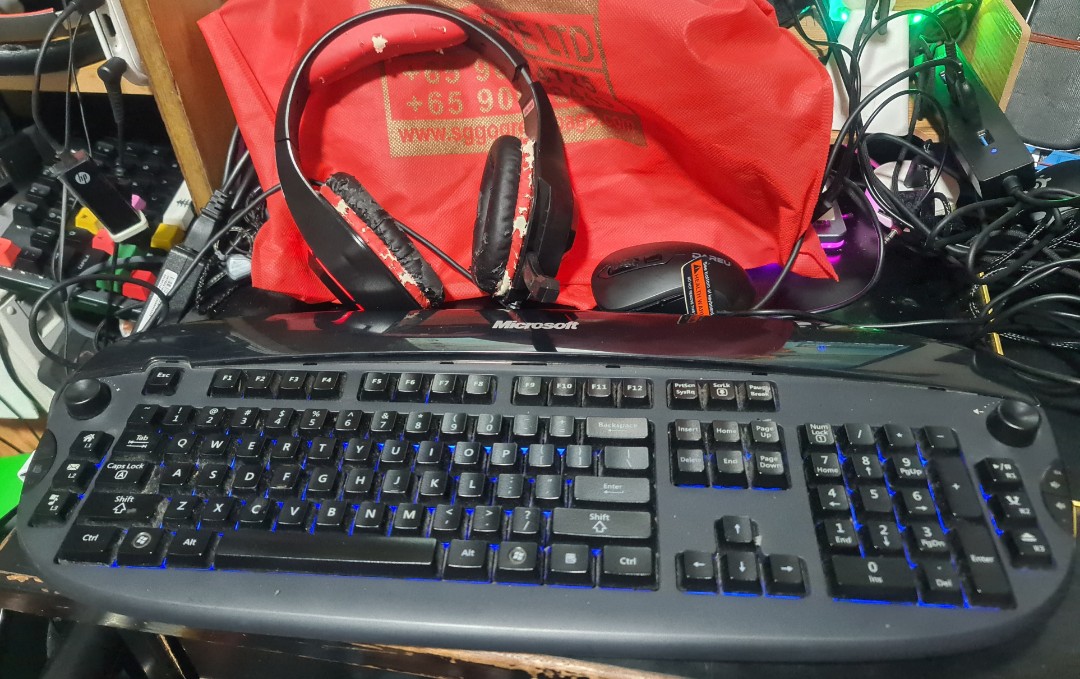 Microsoft Razer Reculsa keyboard, Armageddon Pulse headphone, Dareu ...