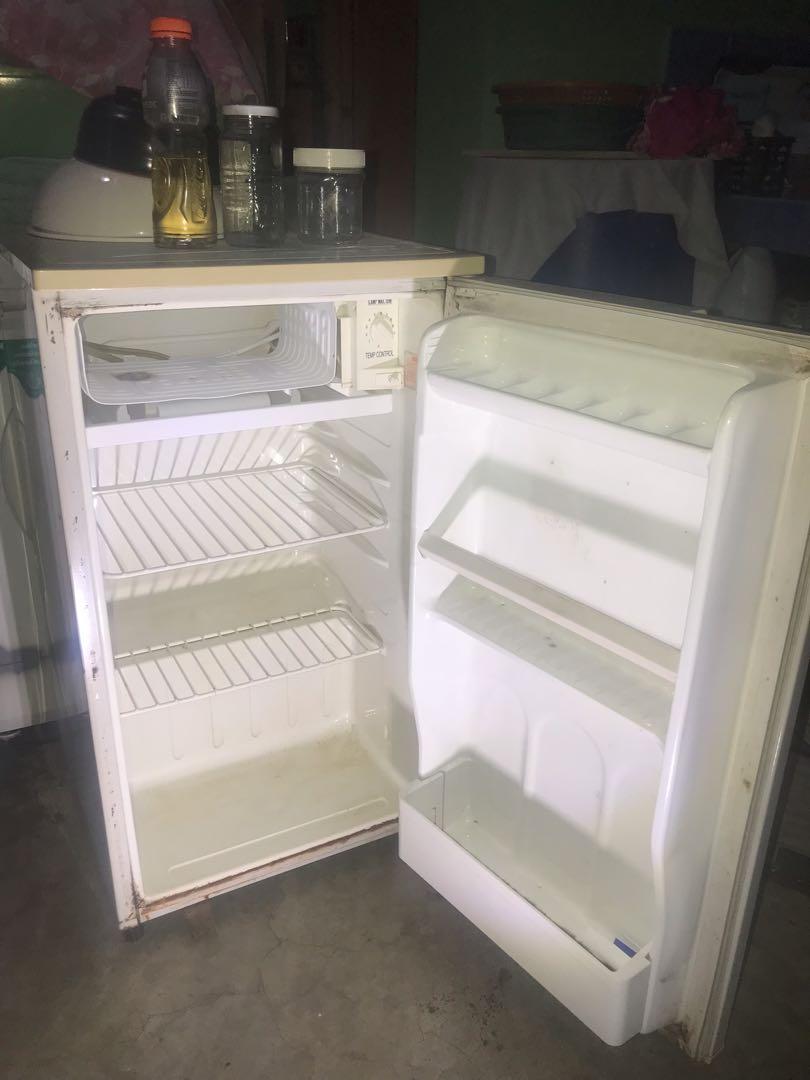 Personal Ref “LG”, TV & Home Appliances, Other Home Appliances on Carousell