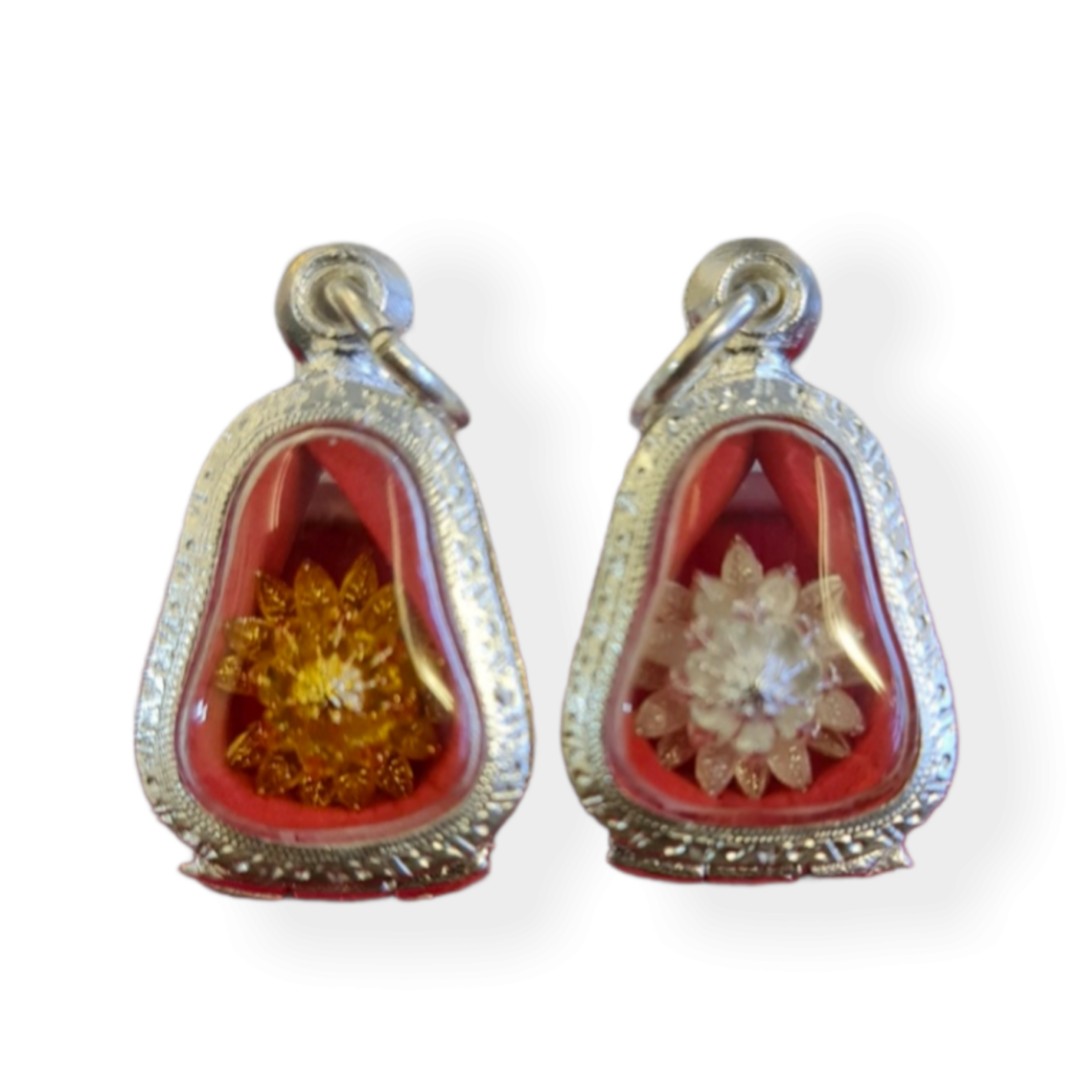 Pikul Mongkolsap Flower Amulet, Hobbies & Toys, Memorabilia ...