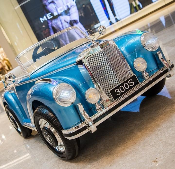 PO Realistic Toy Mercedes Vintage Retro Motor Car, Hobbies & Toys, Toys ...