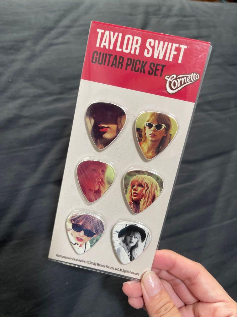 Taylor Swift Guitar Pick Set, Hobbies & Toys, Memorabilia ...