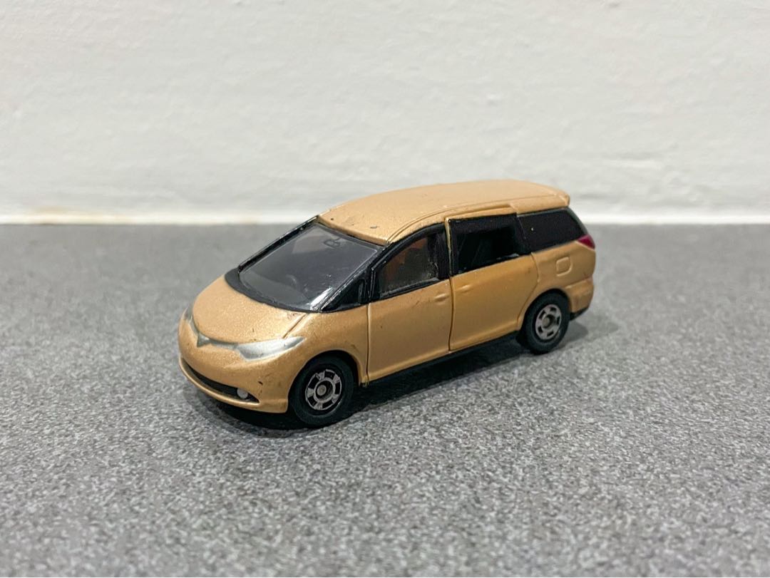 Tomica Toyota Estima, Hobbies & Toys, Toys & Games on Carousell