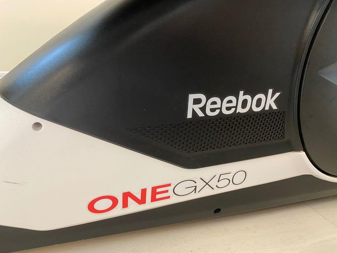 [橢圓機] Reebok One GX50 Elliptical Trainer 太空漫步機 白色, 運動產品, 運動與健身, 運動與健身 - 有氧健身器材 - Carousell