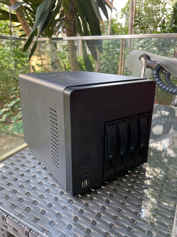 DIY: 4 Bay NAS case with 250W 1U Power supply and 6Gbps SATA backplane ...