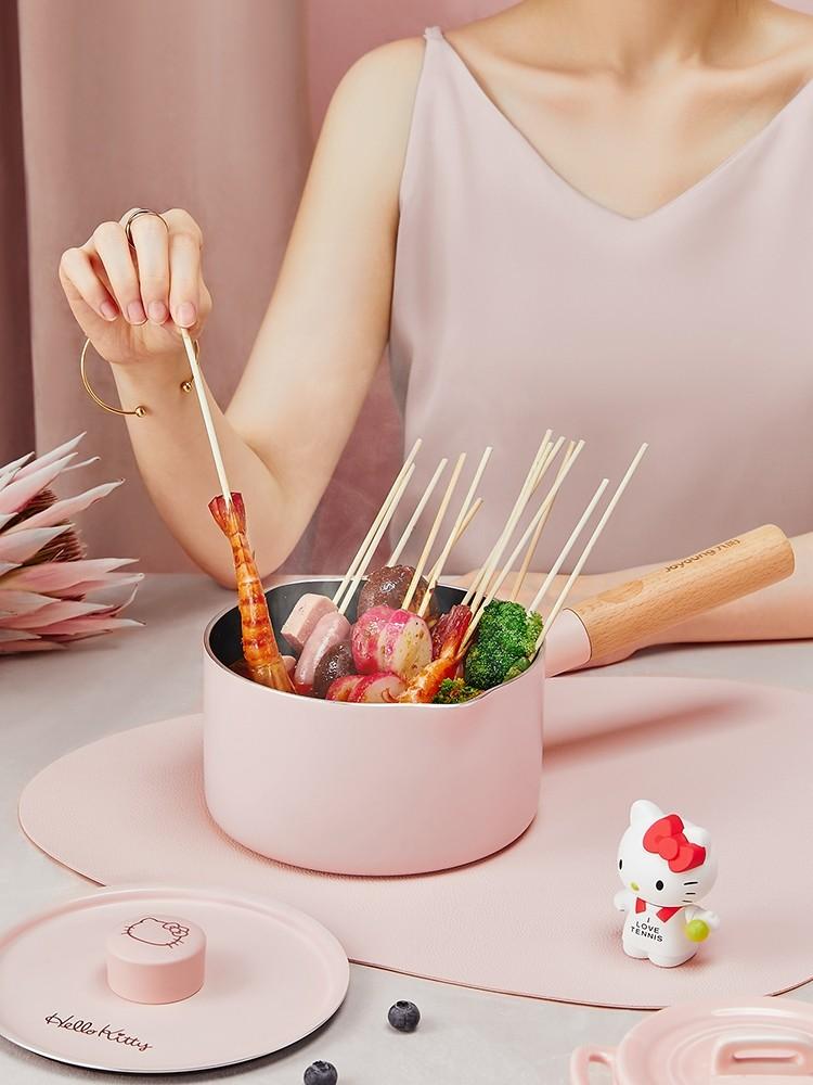 Hello Kitty Cooker Pot, TV & Home Appliances, Kitchen Appliances ...