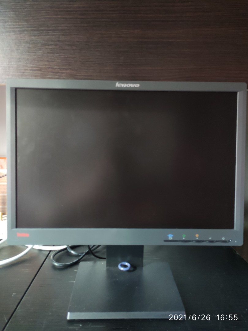 Lenovo ThinkVision Desktop 19", Computers & Tech, Desktops on Carousell