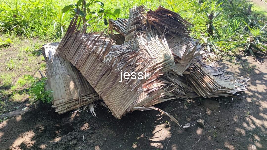 Pawid, Furniture & Home Living, Outdoor Furniture on Carousell