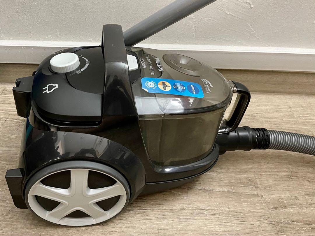 Philips Powerpro Active 2000W - Power Cyclone 4, TV & Home Appliances ...