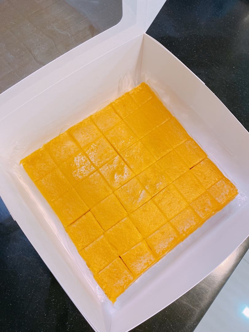 Putri Salat, Food & Drinks, Homemade Bakes on Carousell