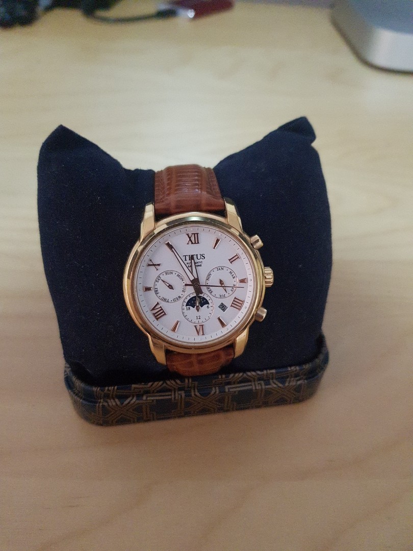 Solvil et titus rose gold dress watch, Men's Fashion, Watches ...