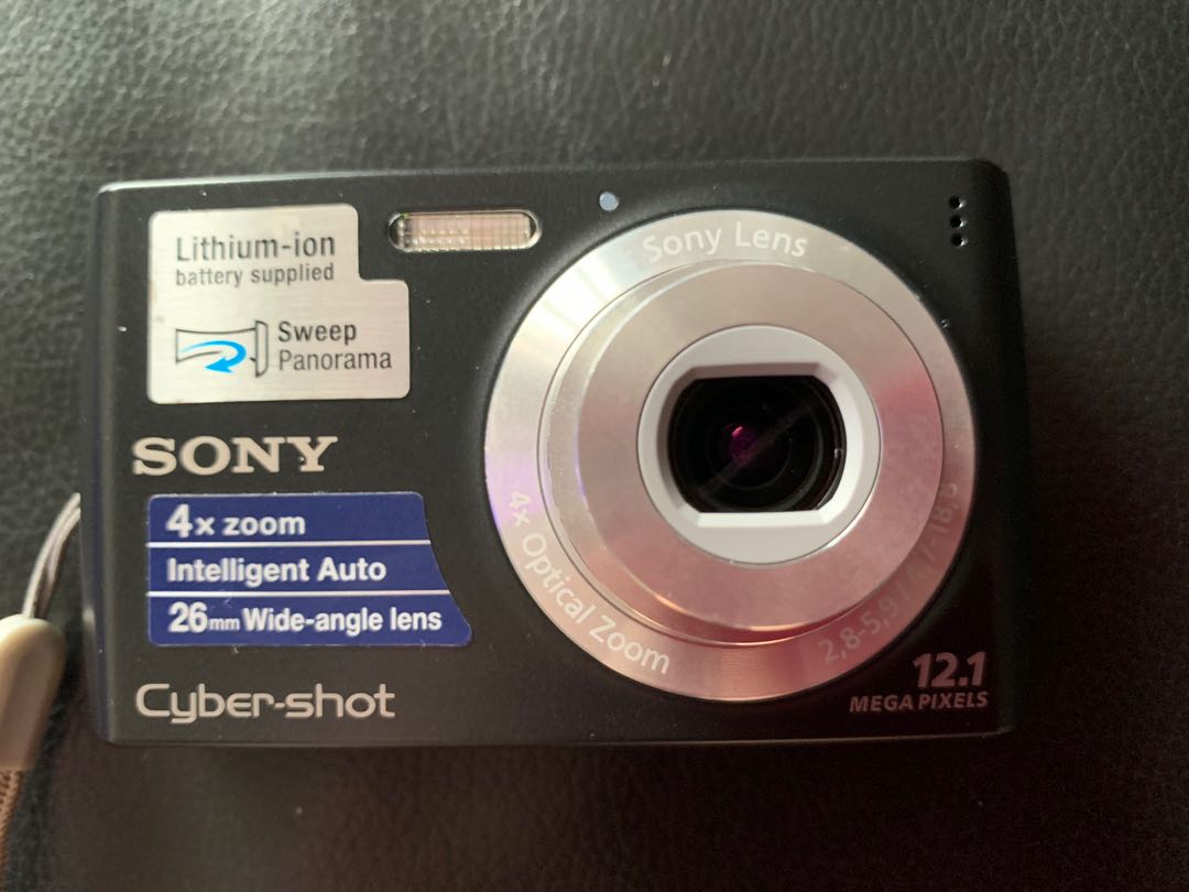 Sony digital pocket camera, Photography, Cameras on Carousell