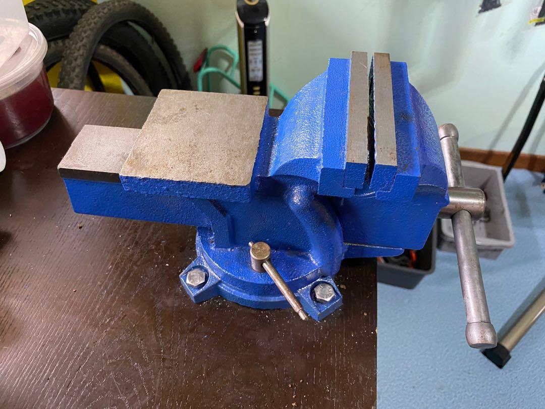 Table Vice clamp 4”, Furniture & Home Living, Home Improvement ...