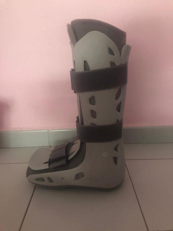 Aircasr Leg Brace, Health & Nutrition, Assistive & Rehabilatory Aids ...