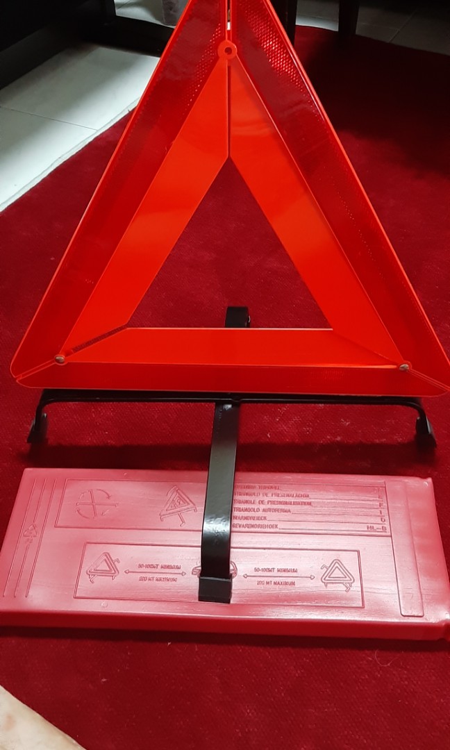 SAFETY FIRST - LARGE Reflective Car breakdown SIGN, Car Accessories ...