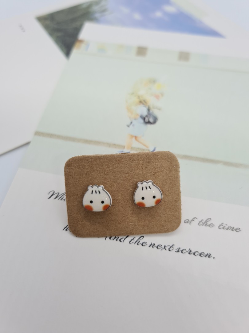 Dim Sum, Women's Fashion, Jewelry & Organisers, Earrings on Carousell