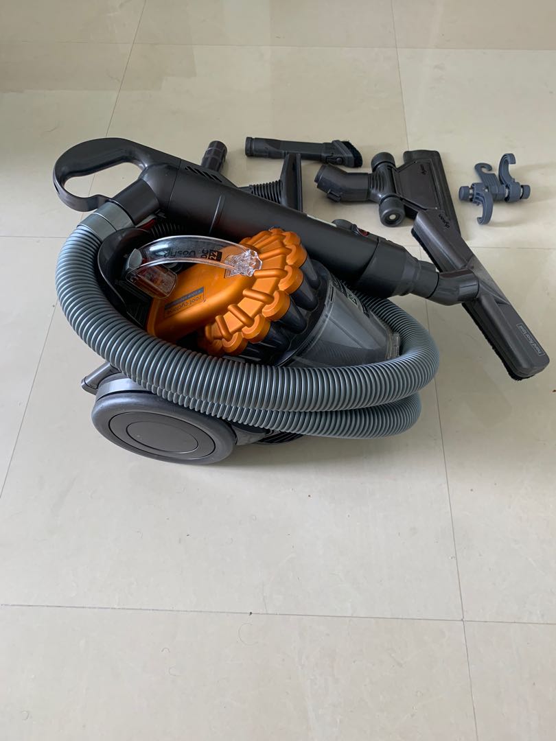 Dyson DC22 Vacuum, TV & Home Appliances, Vacuum Cleaner & Housekeeping ...