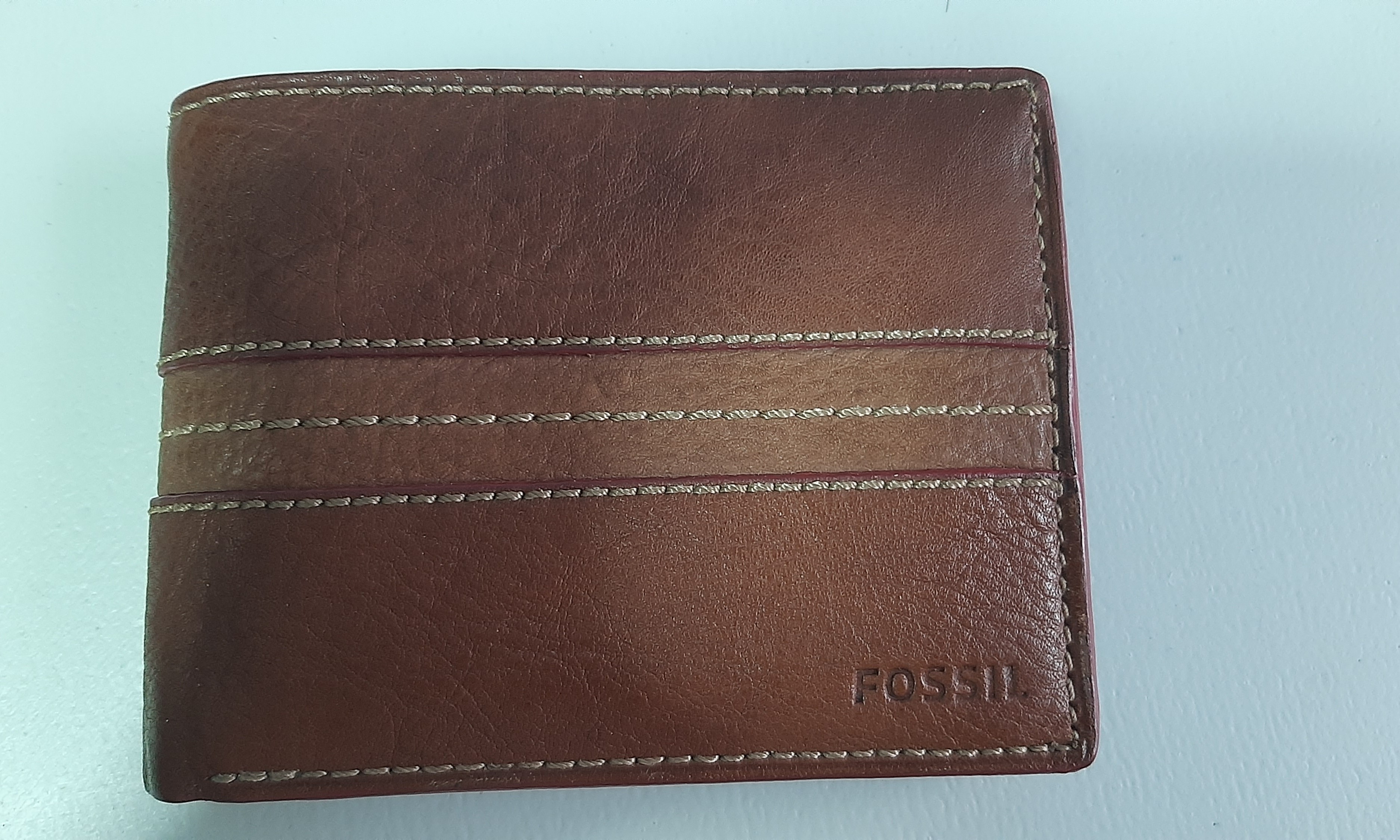 Fossil Wallet, Men's Fashion, Watches & Accessories, Wallets & Card ...