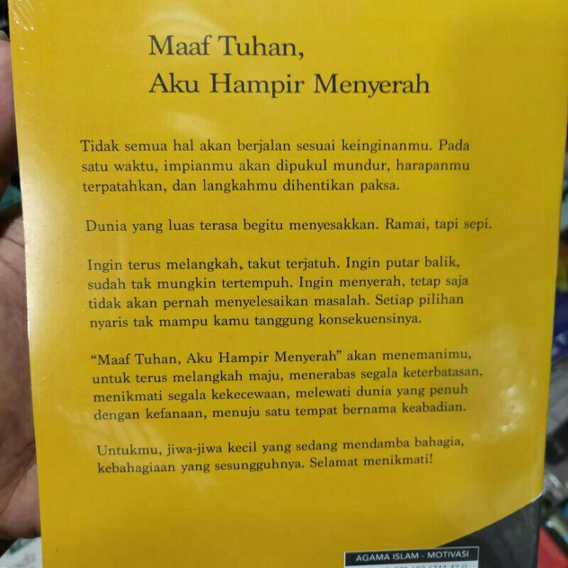 Novel Maaf Tuhan Aku Hampir Menyerah Buku And Alat Tulis Buku Di Carousell